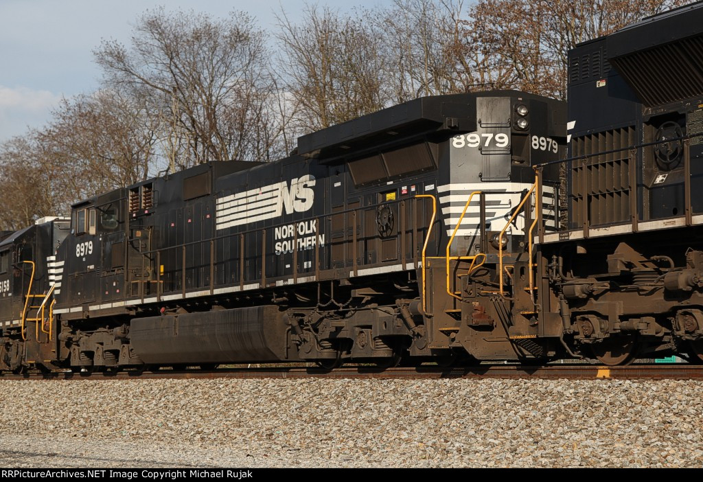 NS 8979